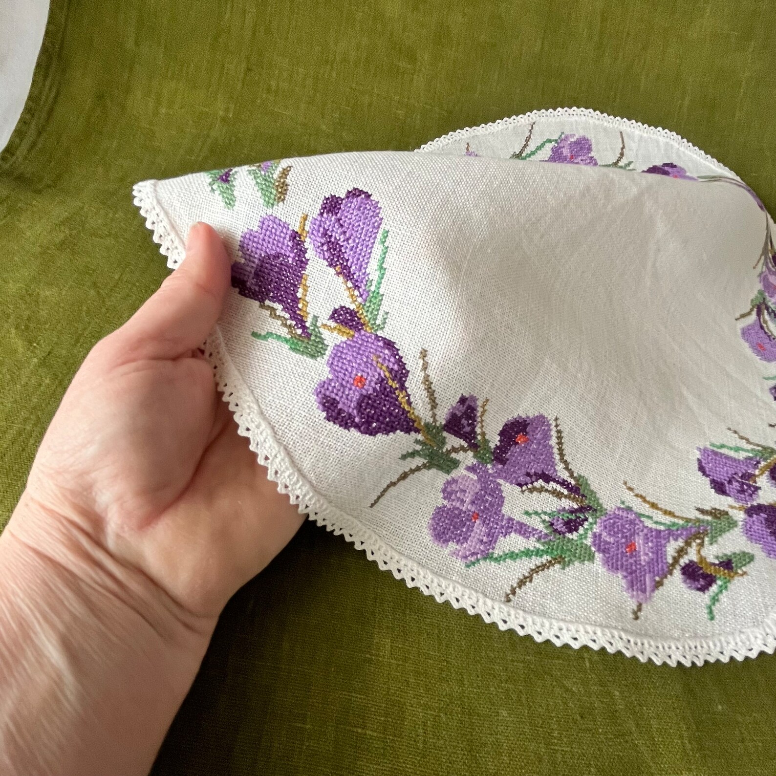 Swedish Hand Embroidered Vintage Round Tablecloth. Made With Cross ...