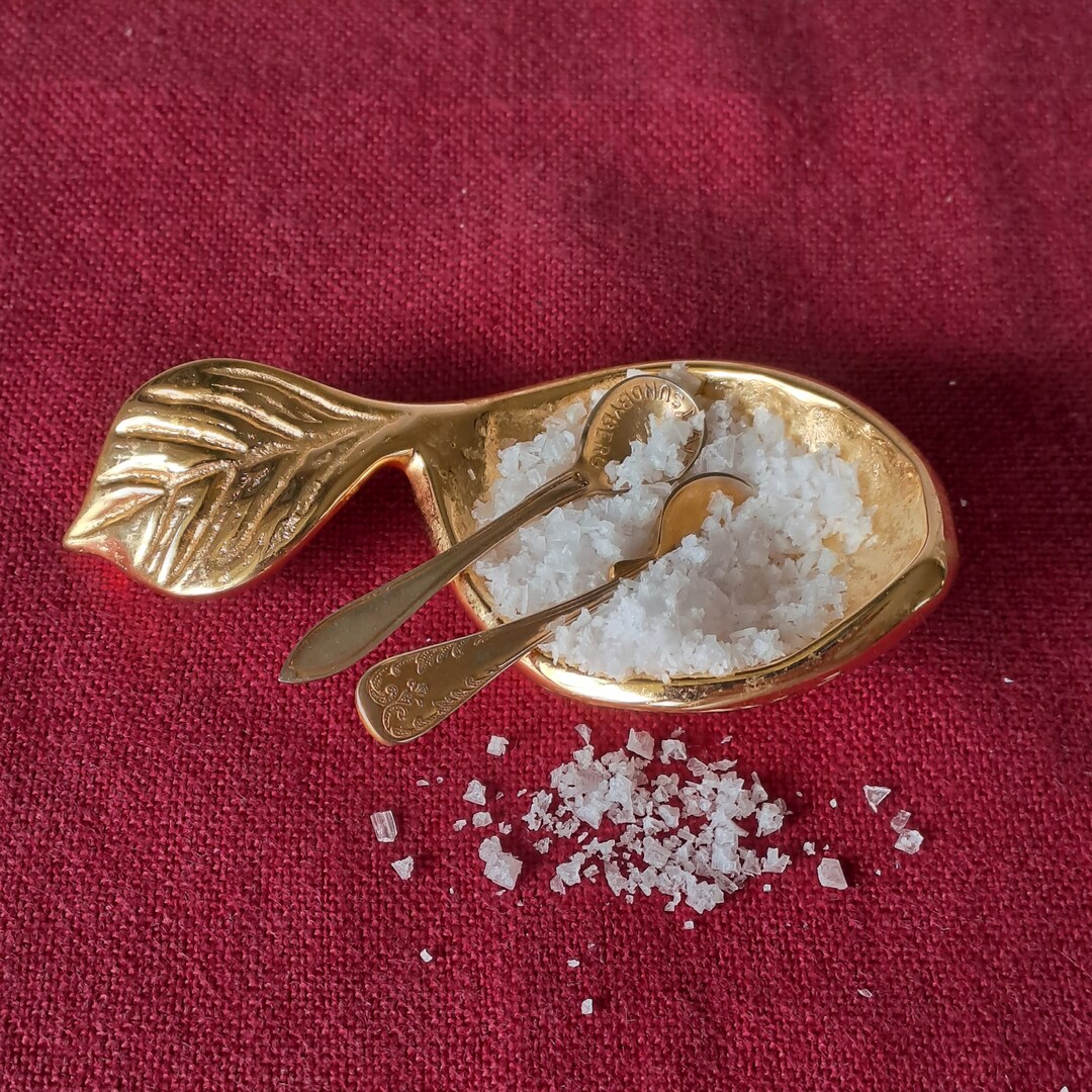 3 Piece Set of a Salt Cellar and 2 Mini Salt Spoons. Gold Washed Leaf ...