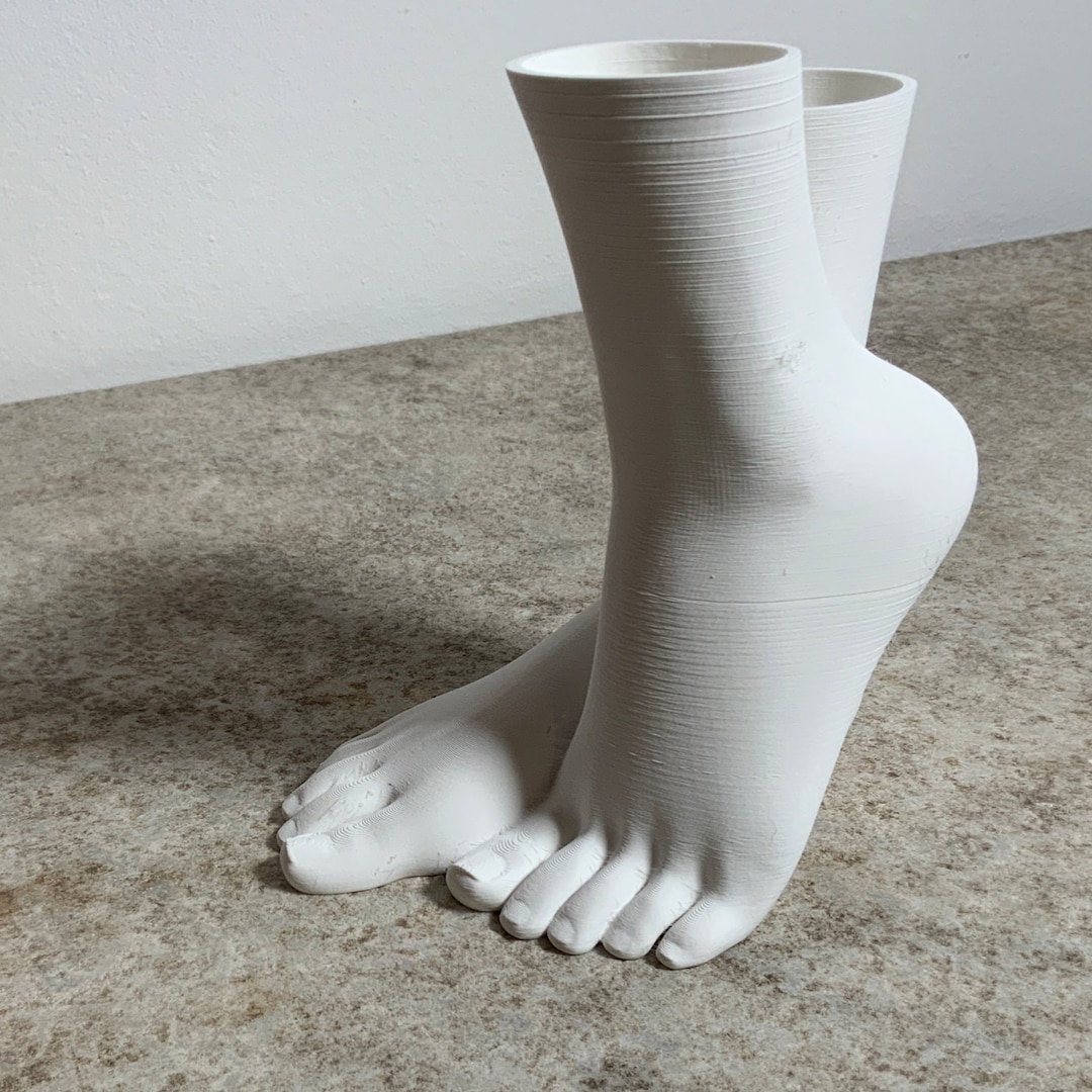 Eleganz Der Natur: Feet Vase, Eine Atemberaubende Menschliche ...