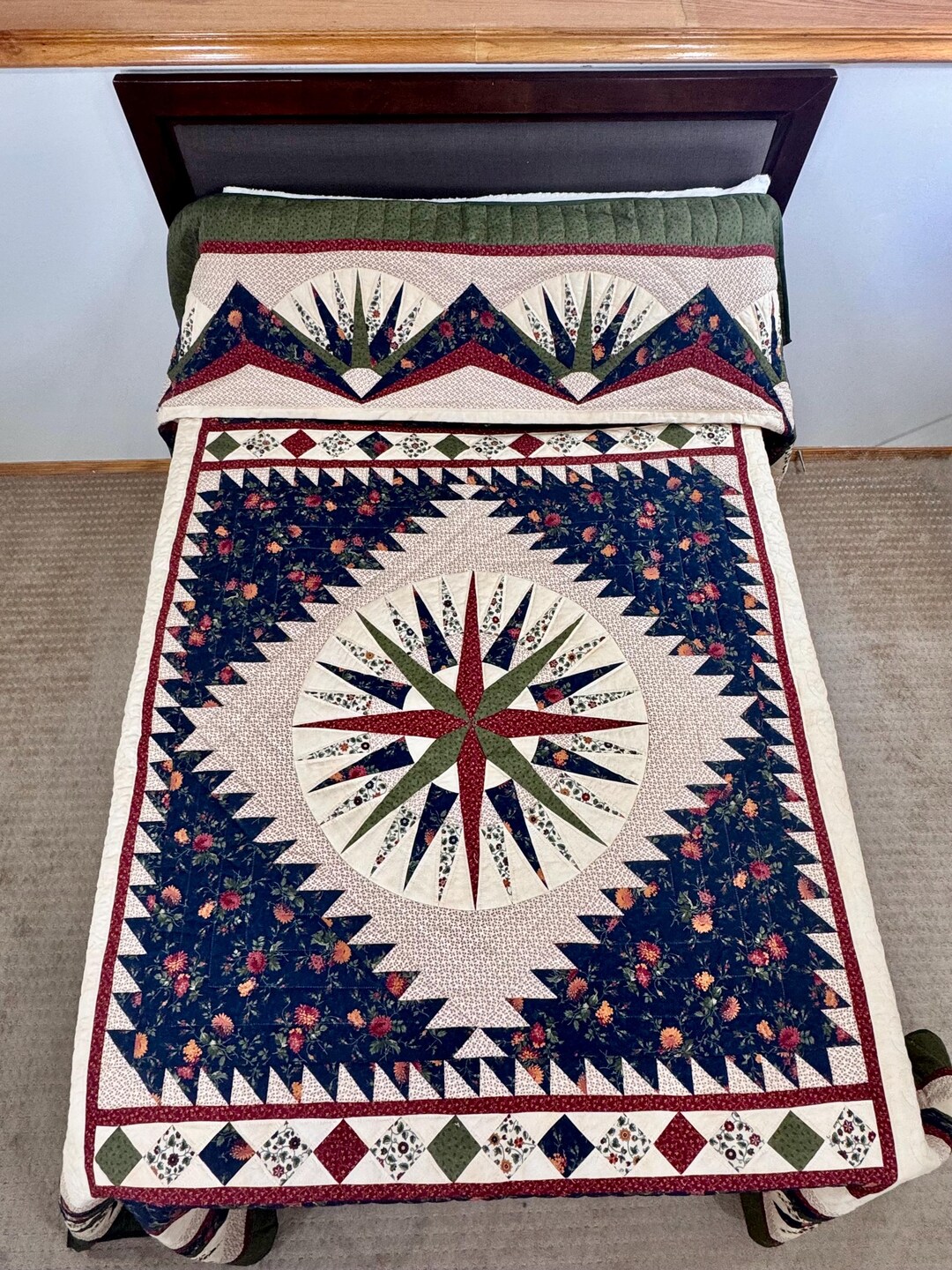 Amish Handmade Mariner's Compass Quilt – Hand-quilted Heirloom Bedding ...