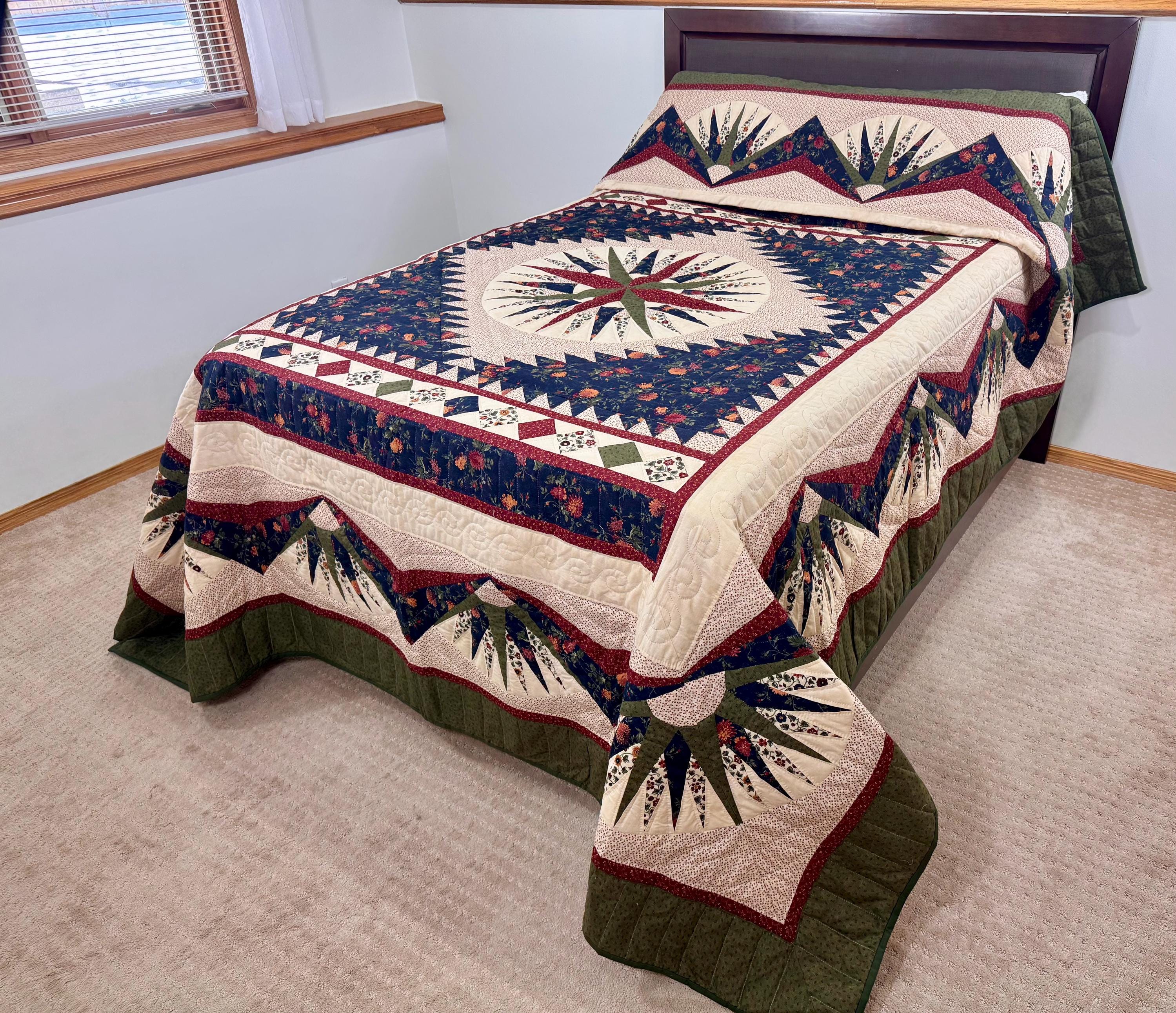 Amish Handmade Mariner's Compass Quilt – Hand-quilted Heirloom Bedding ...
