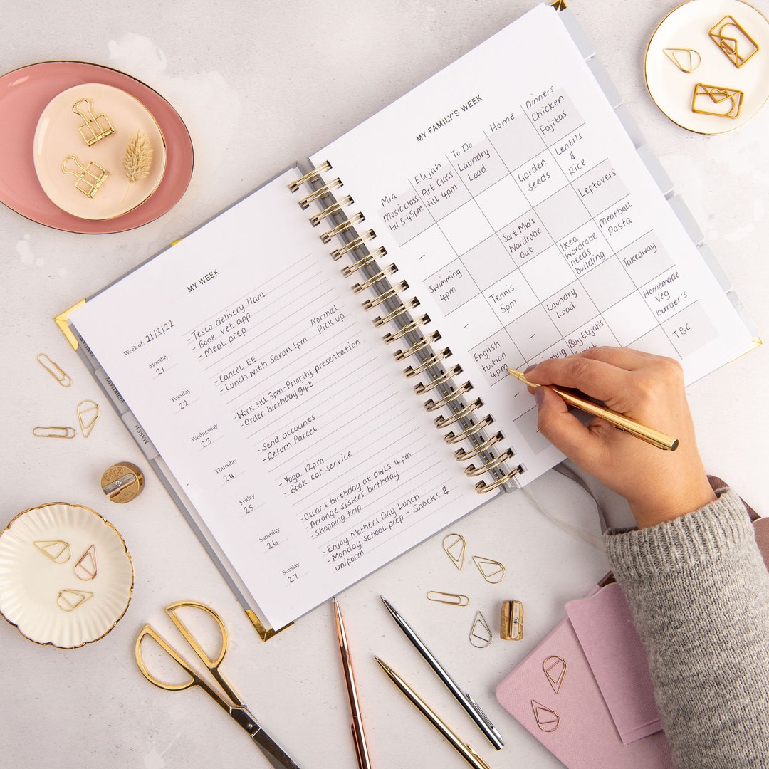 Personalised Undated Mum Planner | Gold Bound Planner | Weekly Monthly ...