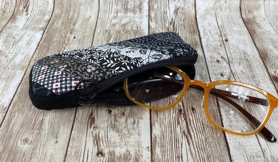Quilted Glasses Pouch, Glasses Case - Etsy Quilted Glasses Pouch, Glasses Case - Etsy