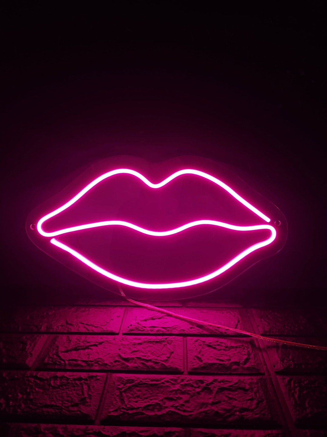 Pink Lips Neon Sign, LED Light up Sign, Perfect for Bedroom, Beauty ...