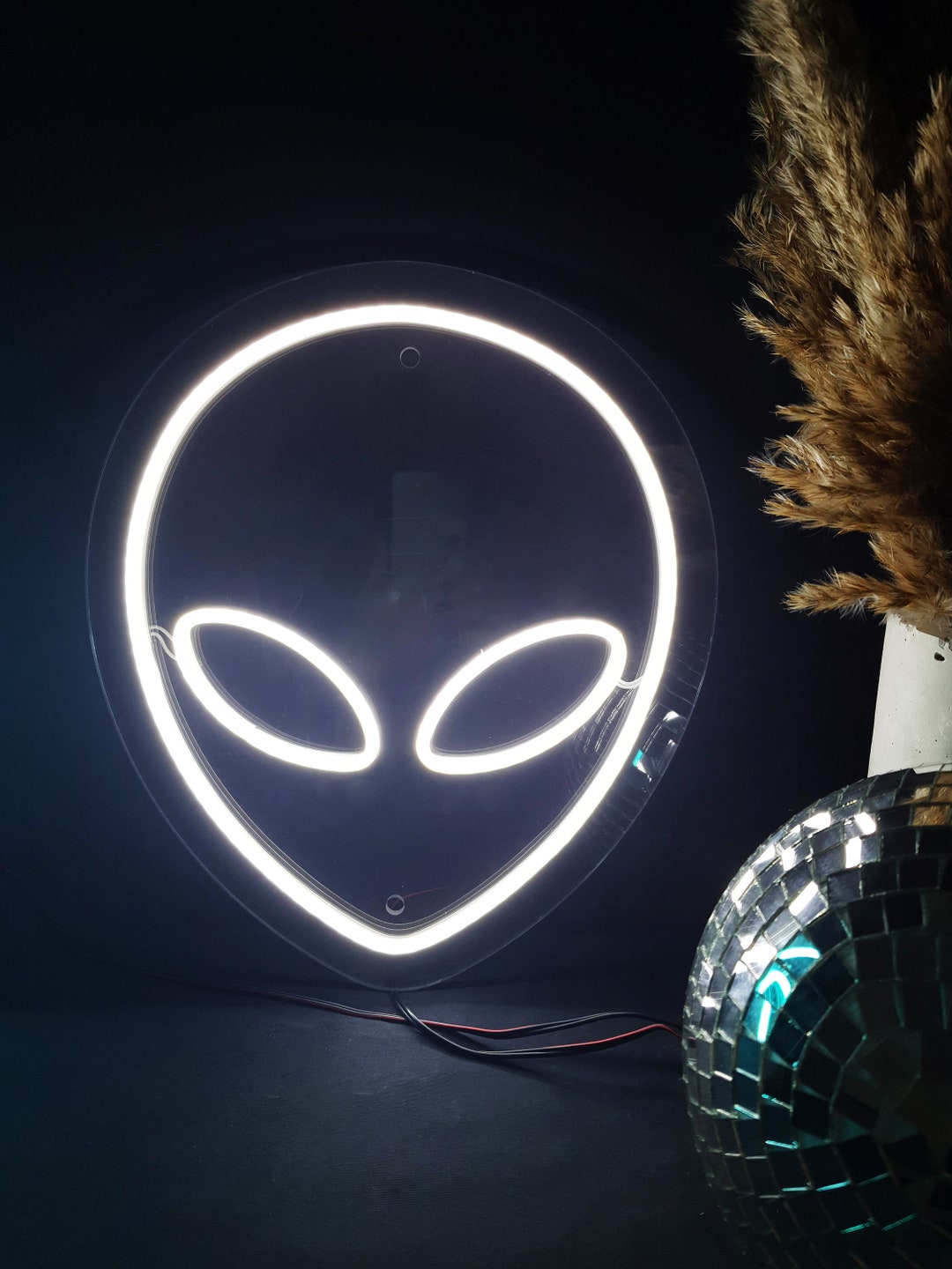 Alien Neon Sign, Led Light Sign, Fun Alien Light up Sign, Home Room ...