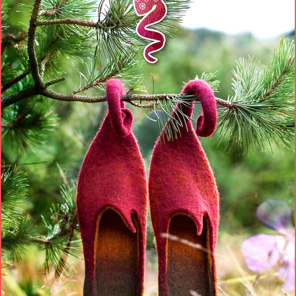 Curly Toe Slippers - Etsy