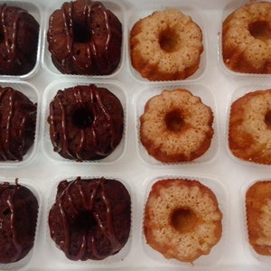 Mini Bundt Cakes Dozen Assorted - Etsy