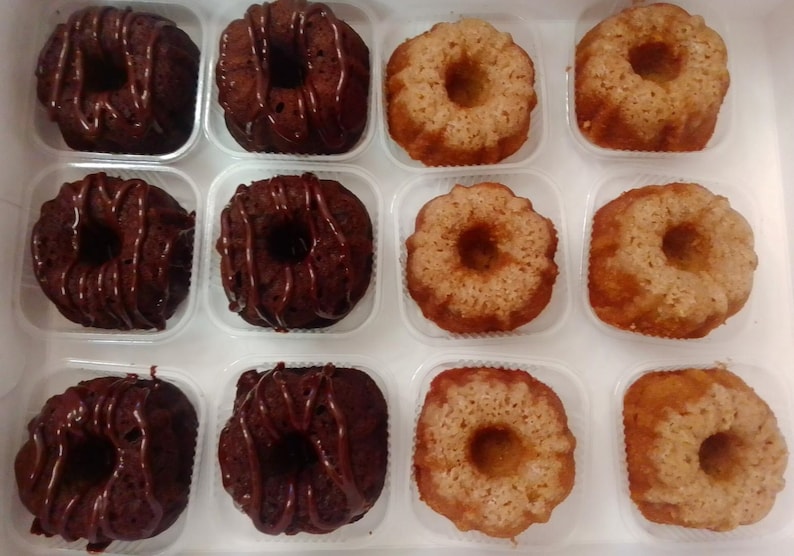 Mini Bundt Cakes Dozen Assorted - Etsy