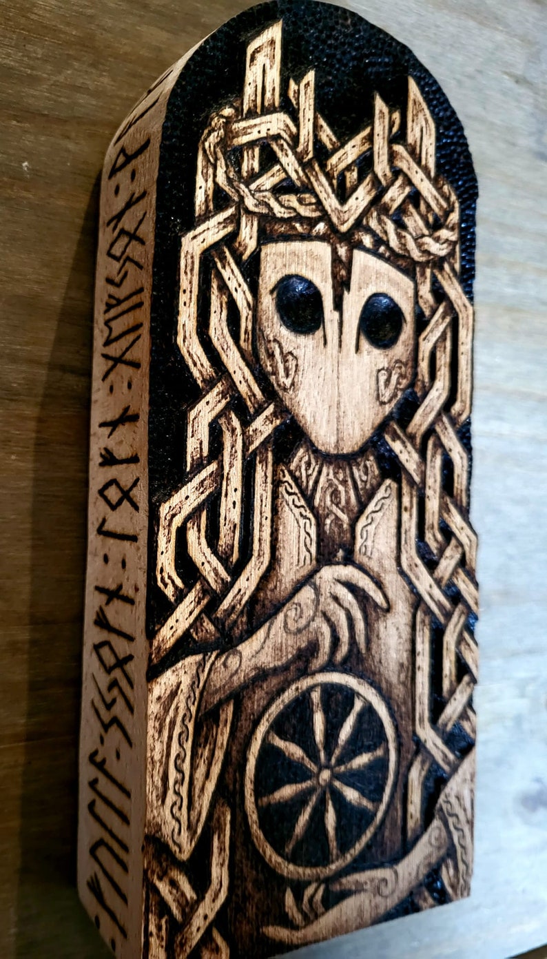 Frigg God Post Runes Knotwork Celtic Style Viking Art Norse Pagan ...