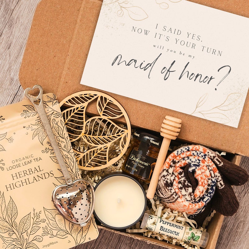 Maid of Honor Gift - 60+ Gift Ideas for 2024