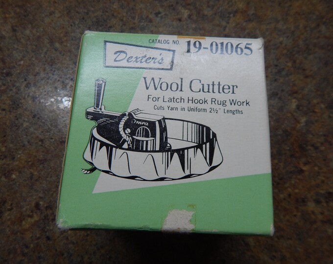 Dexter Wool-cutter for Smyrna Work - Made in Germany - Gray Bakelite ...