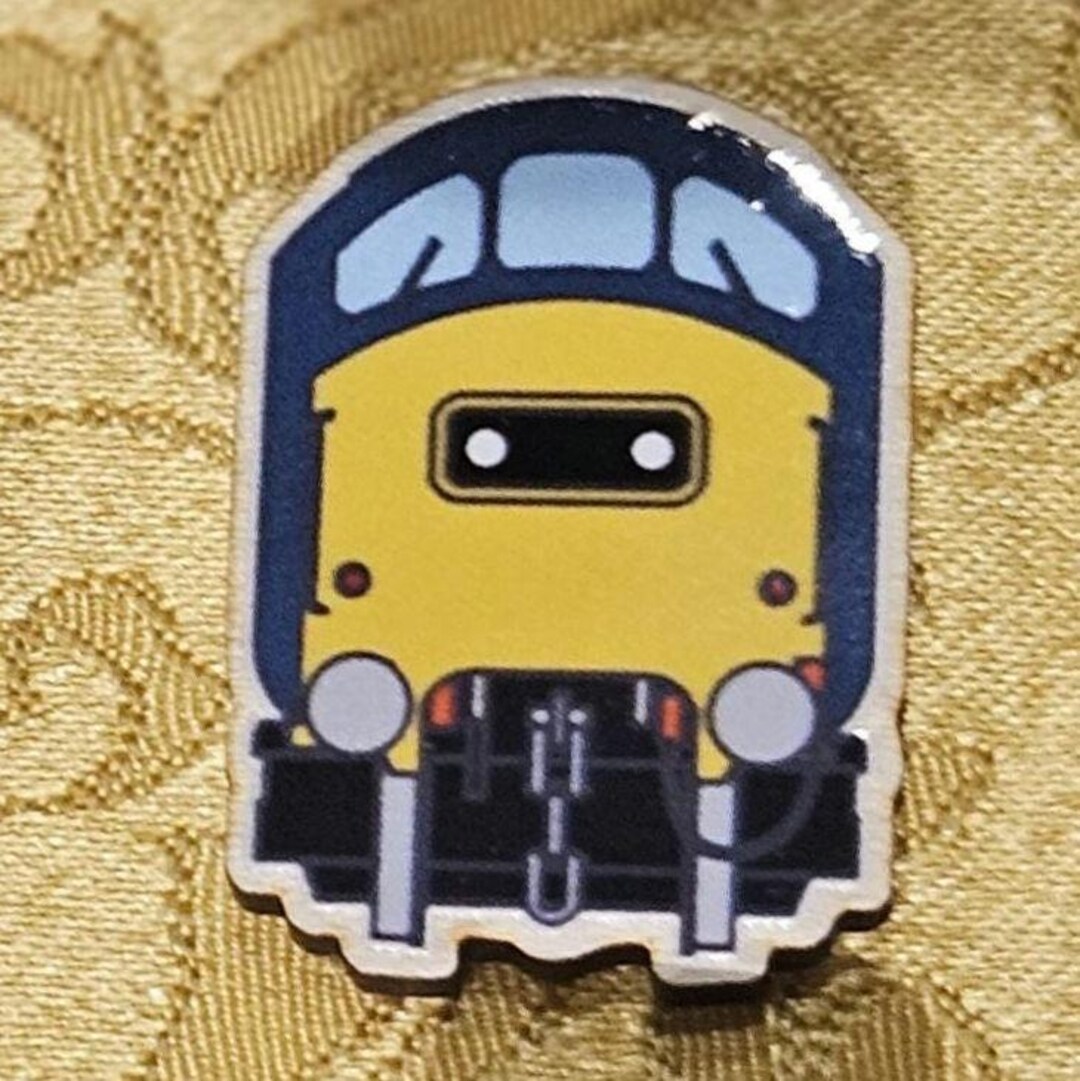 Wooden Pin Train Locomotive Badge - British Rail Class 37 Diesel Loco ...