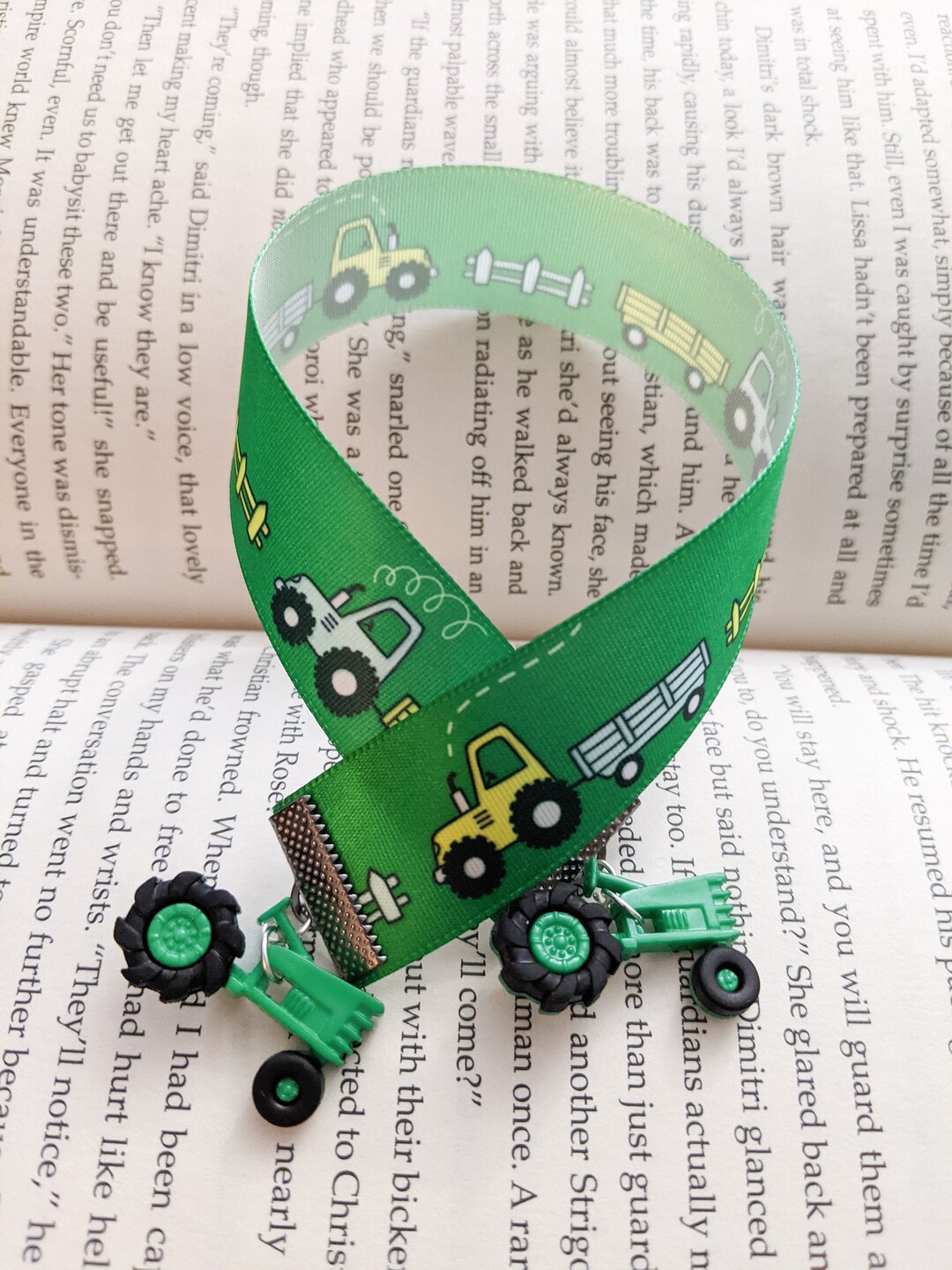 Green Farm Tractor Ribbon Bookmark - Etsy.de