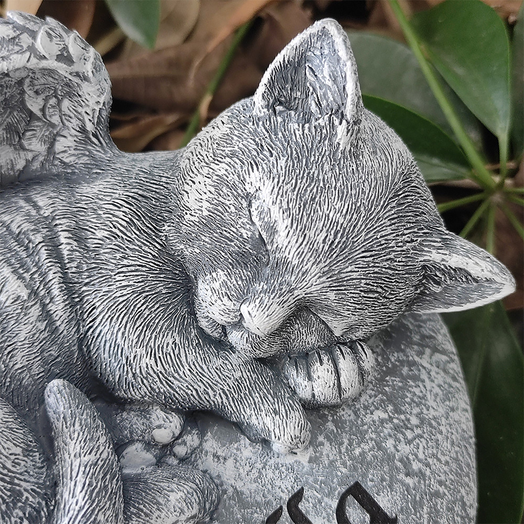 Cat Memorial Garden Stones Grave Markers With a Cat Sleeps on - Etsy