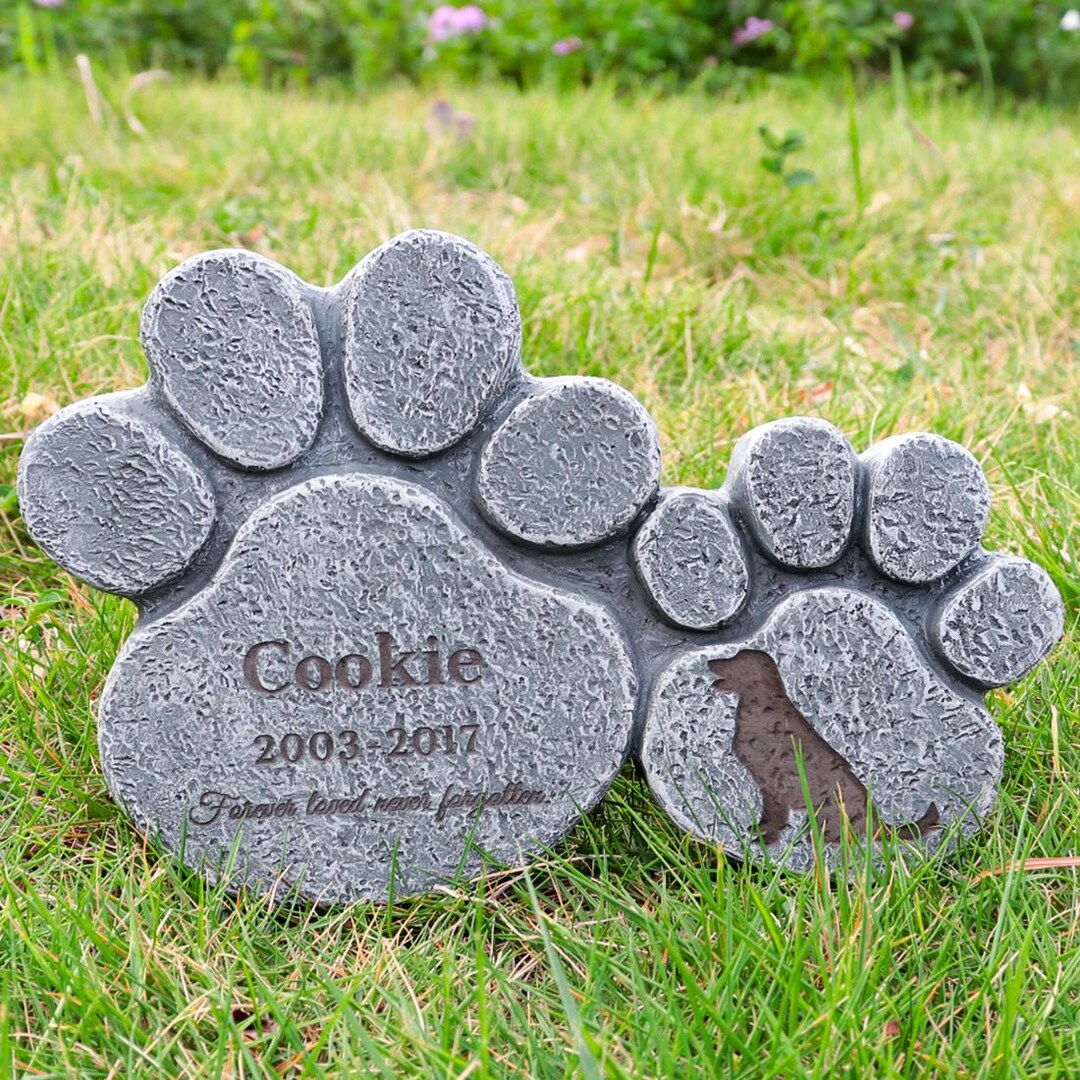 Personalized Paw Prints Pet Memorial Stone, Pet Memorial Garden ...