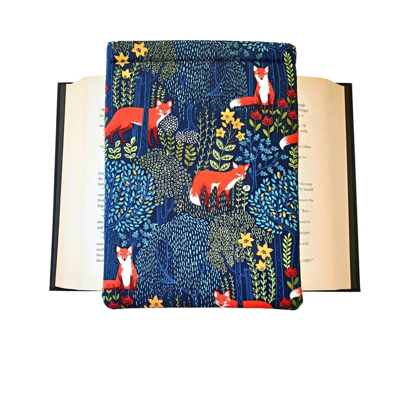 Padded Book Sleeve: Fox Print Fabric Book Cover - Etsy