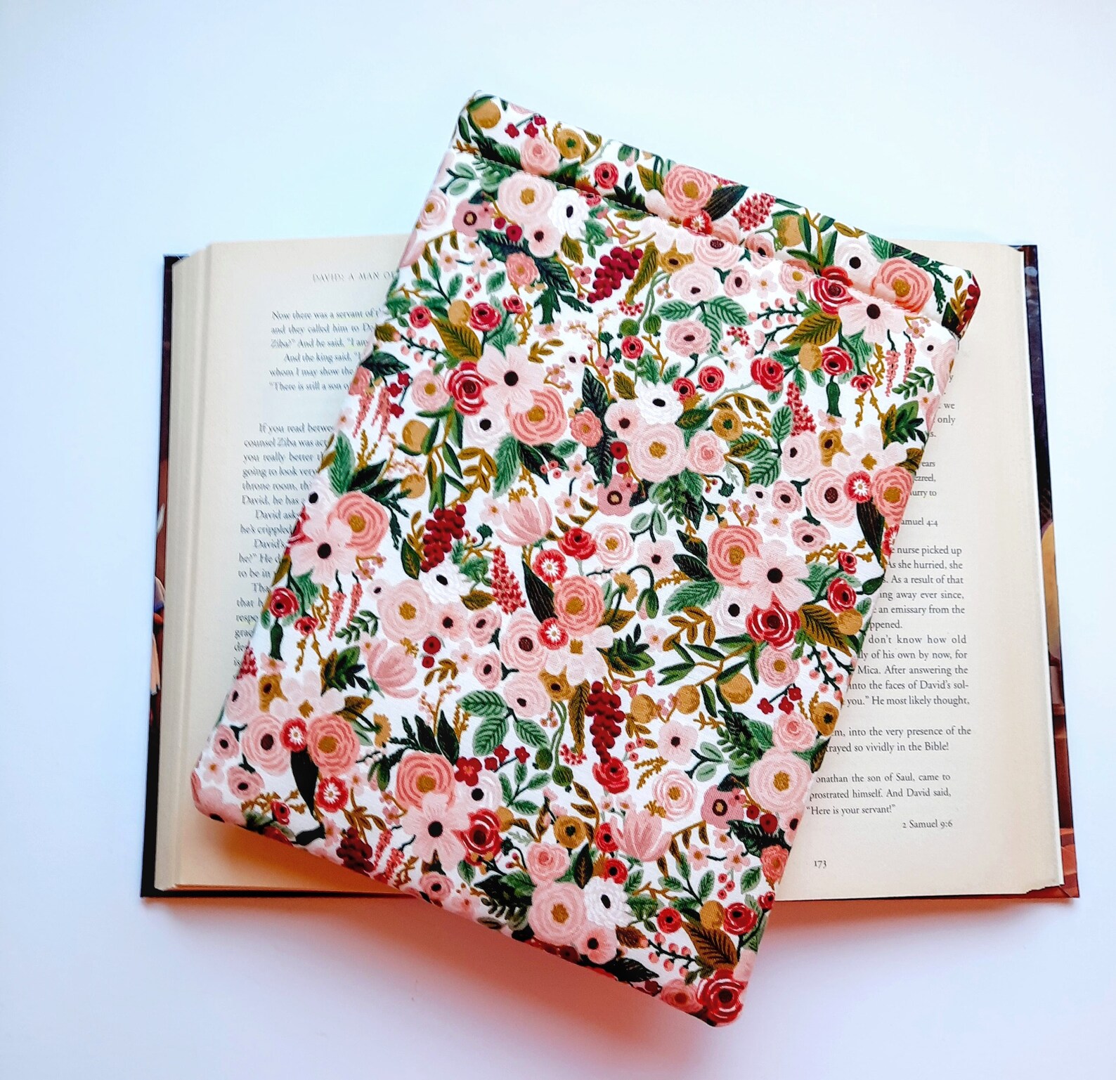 Book Sleeve for Books Padded Book Sleeve Pretty Floral Book - Etsy