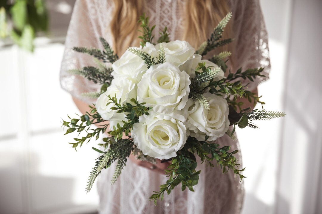 Ivory White Roses, Christmas Wedding Bouquet, Christmas Bouquet, Winter ...