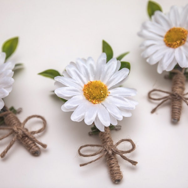Daisy Boutonniere - Etsy