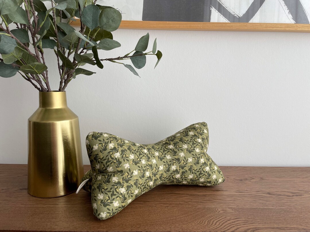 Reading Bones/neck Pillow - Etsy