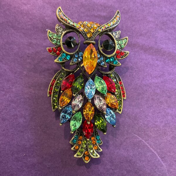 Butler Brooch - Etsy