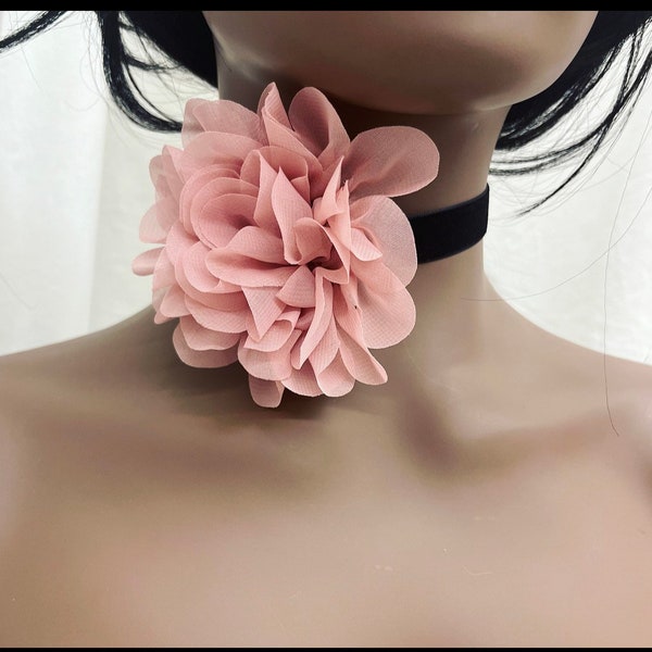 Flower Choker - Etsy
