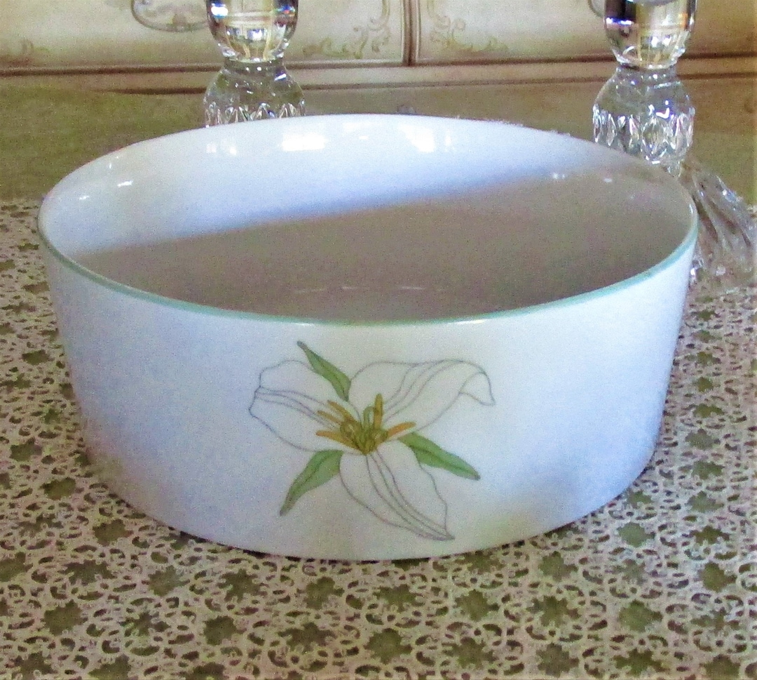 Vintage Block Spal Trillium Vegetable Bowl, Charming Gift, Excellent ...