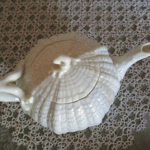 Vintage Belleek White Limpet Small Teapot, 4th Green Mark 1946-1955 ...