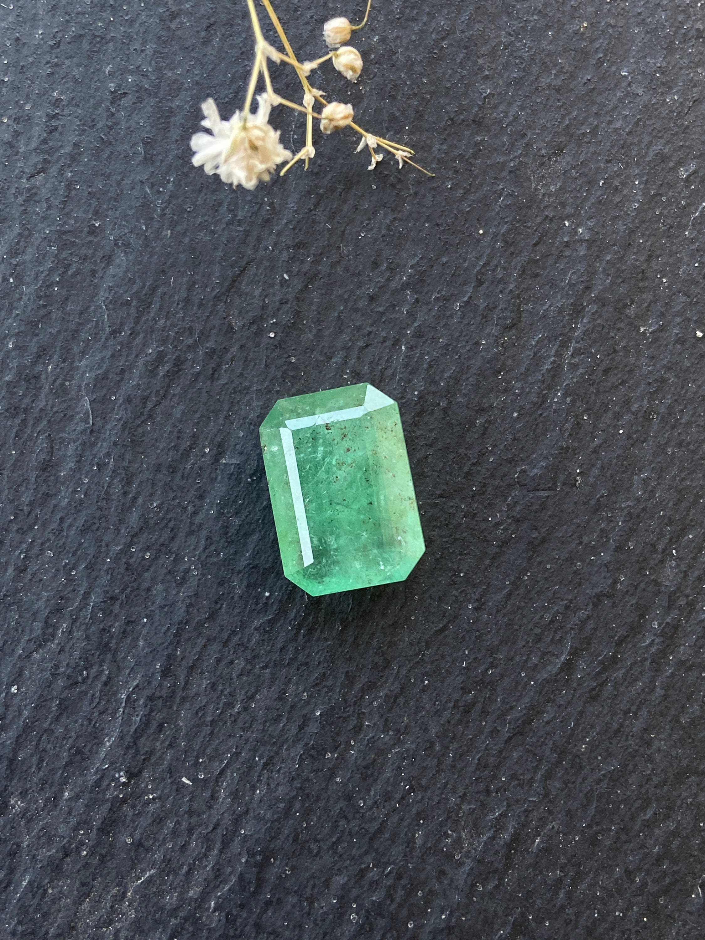 Rare Shade Natural Emerald Gemstone From Zambia Mines 10.98 Carat ...