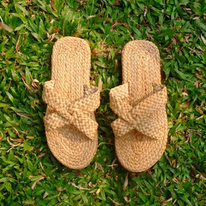 Straw Shoes/straw Slippers/thai Slippers/sandals Handmade/hyacinth ...