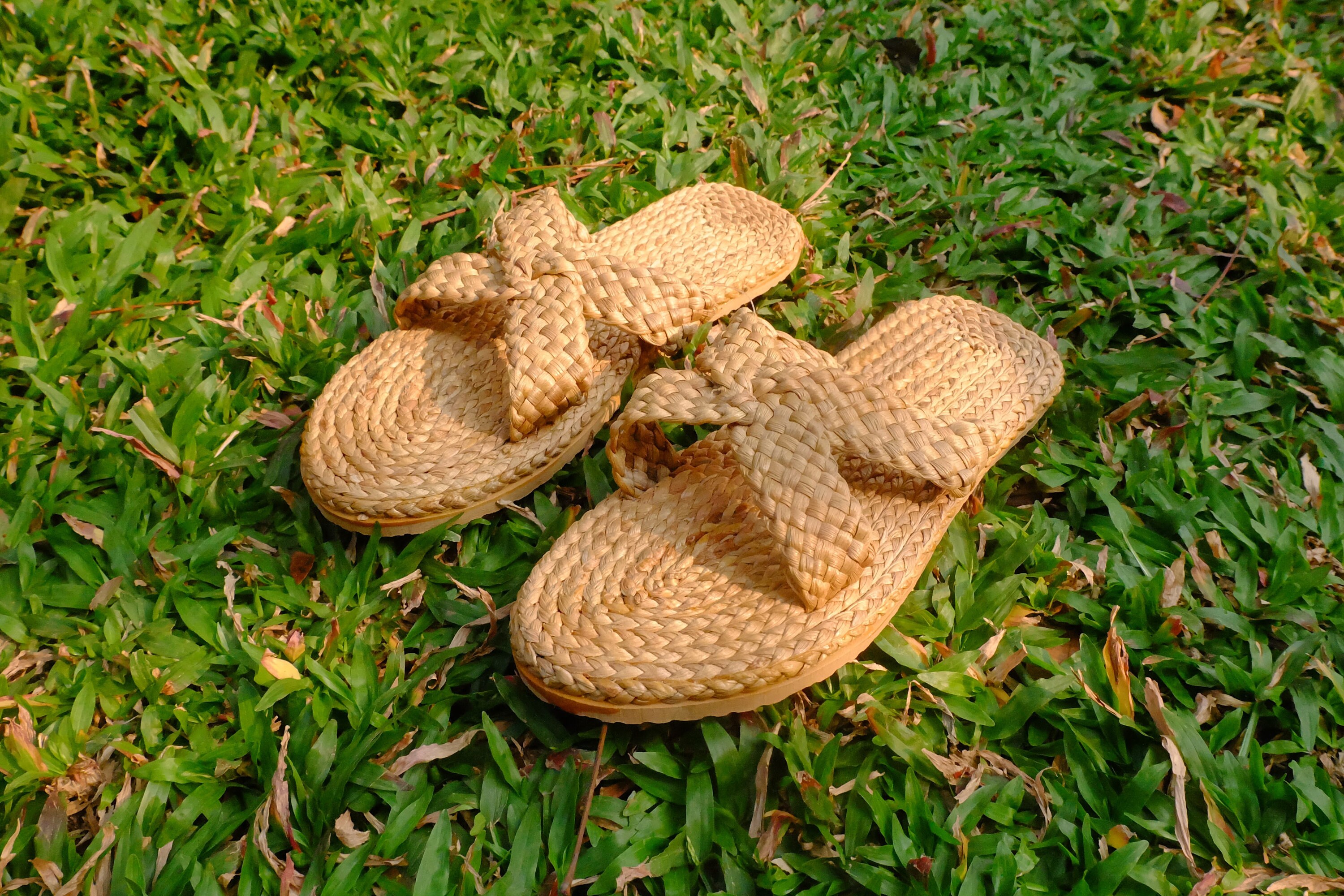 Straw Shoes/straw Slippers/thai Slippers/sandals Handmade/hyacinth ...