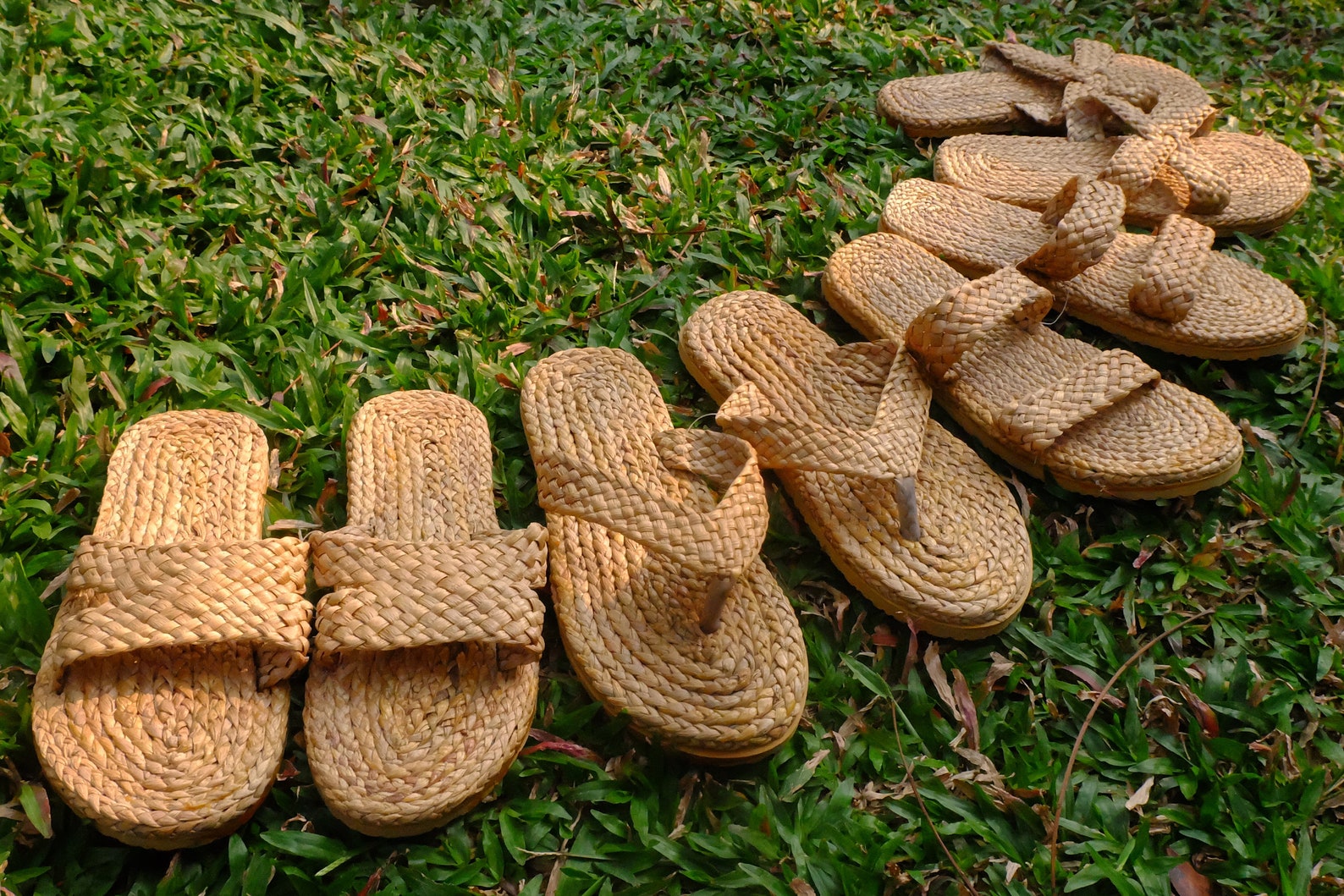 Straw Shoes/straw Slippers/thai Slippers/sandals Handmade/hyacinth ...