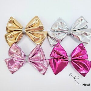 Metallic Shiny Bows With Clip 4 With Glitter Detail, Metallic Silver ...