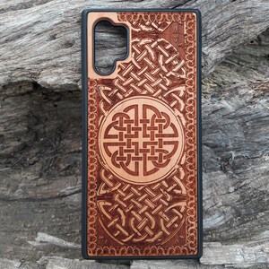 IPhone 17 16 & Galaxy S26 S25 Celtic Knot Wood Phone Case - Etsy