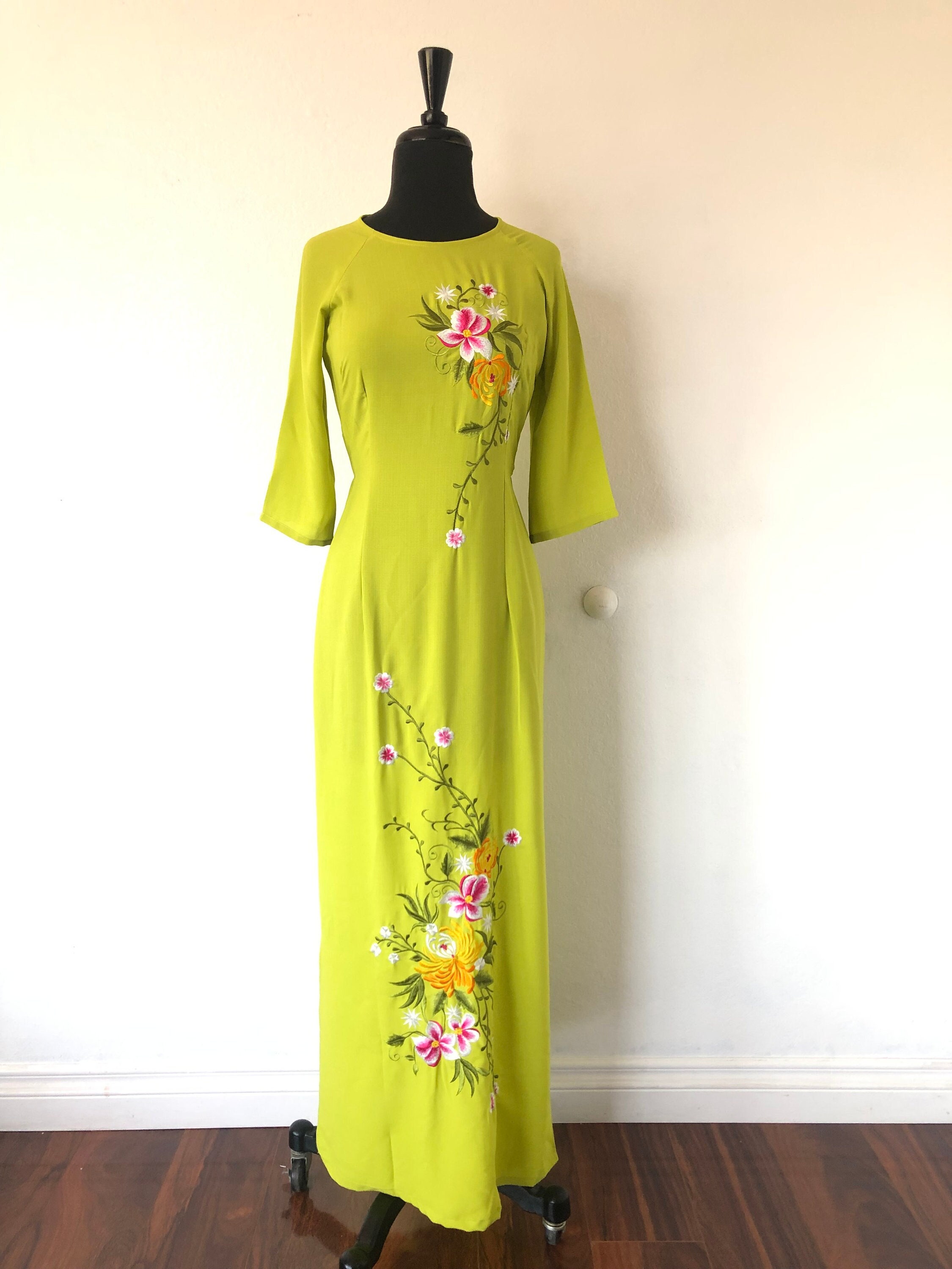 Traditional Vietnamese Ao Dai/dress - Etsy