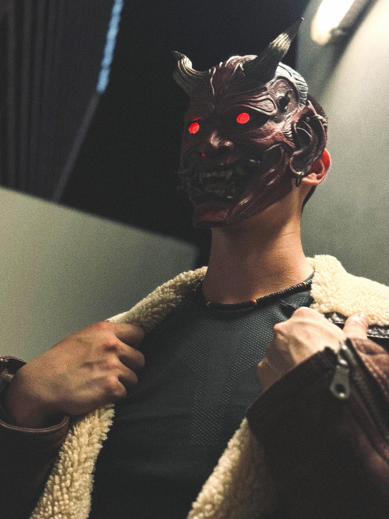 ONI | Red Eyes | Mask - Etsy