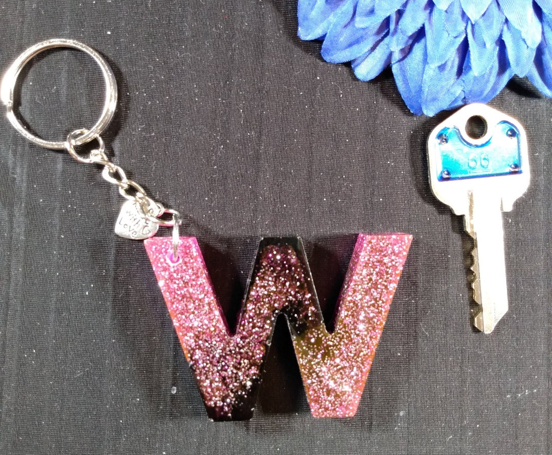 Resin Monogram Keychain/handmade Letter W Key Chain/epoxy Resin Glitter ...