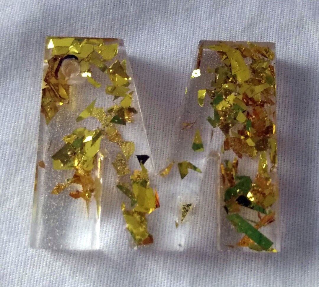 Resin Monogram Keychain/handmade Letter M Key Chain/epoxy Resin Glitter ...