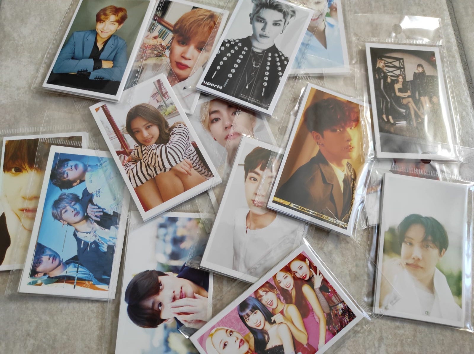 K-pop Photocard Fanmade BTS ATEEZ BLACKPINK Seventeen Twice - Etsy