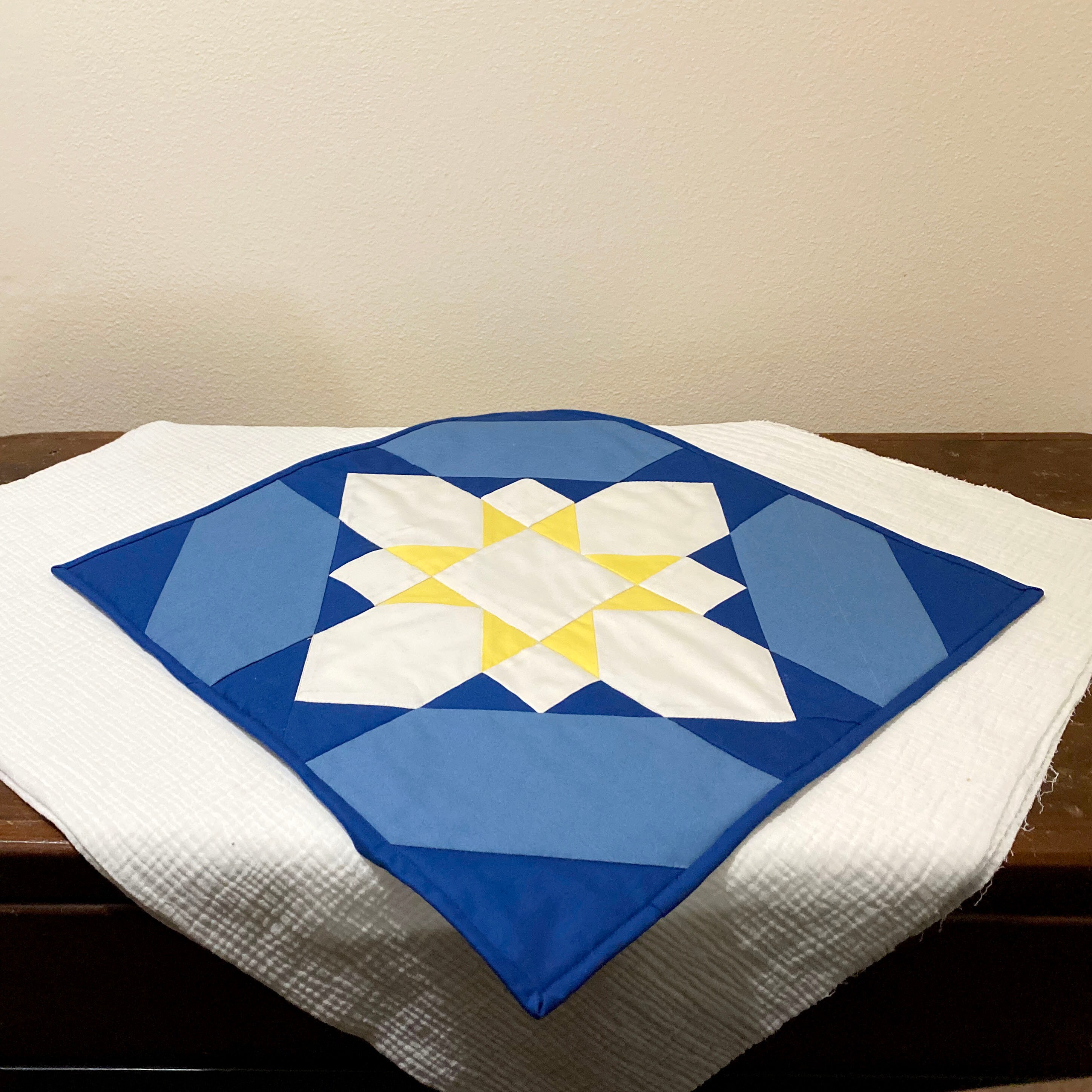 NEW QUILT PATTERN Hanukkah Wreath Table Topper Quilt Pattern - Etsy