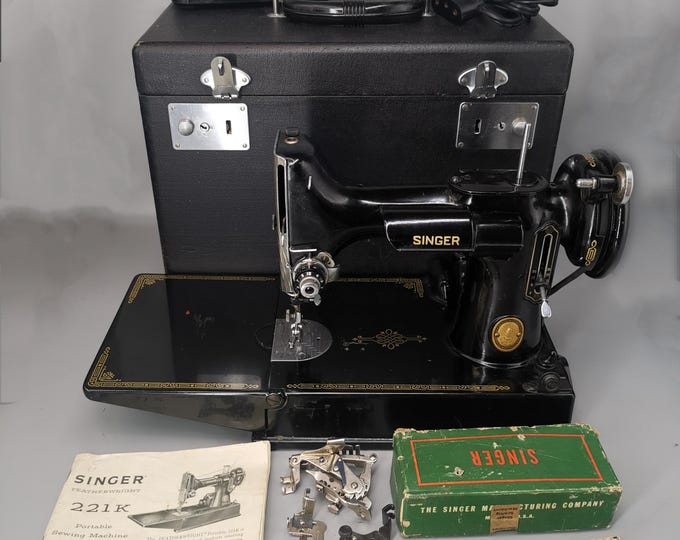 1952 Singer 221 Featherweight Sewing Machine, Works Well, With Box and ...