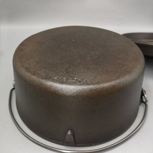 Vintage Findlay No.8 Cast Iron Dutch Oven, PT3817, Dia 10, Made in ...