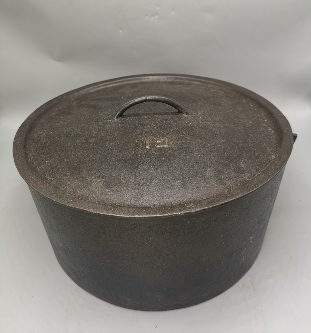 Vintage Unmarked Cast Iron Dutch Oven Pot With Lid No.12 - Etsy Canada