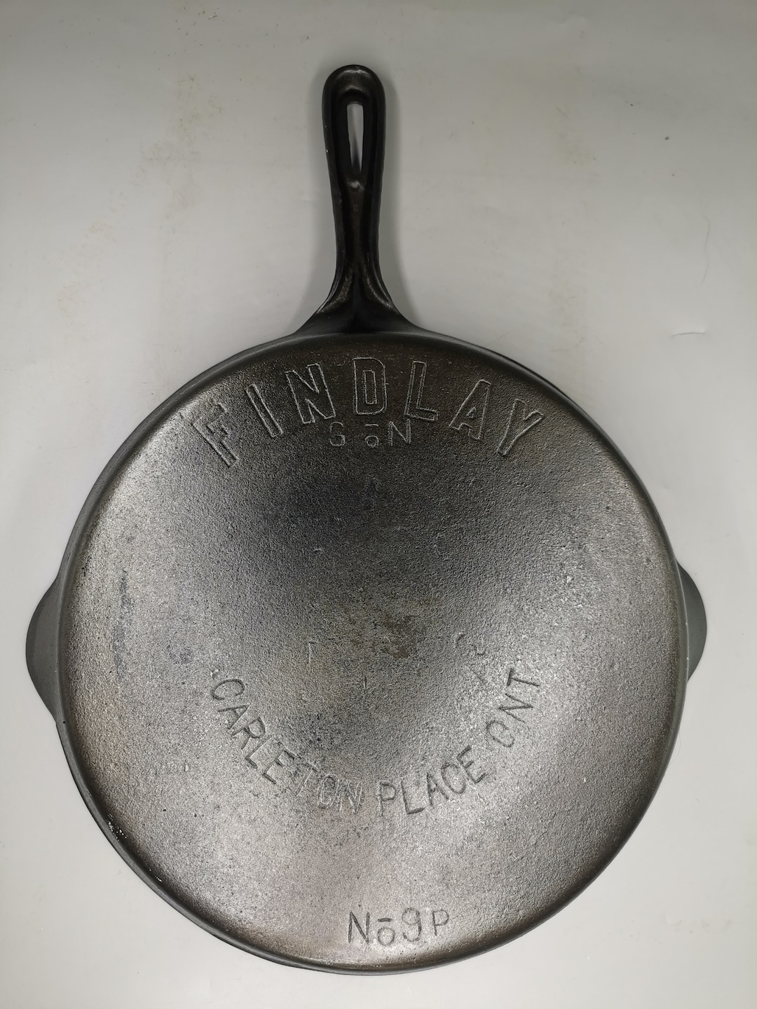 Vintage Findlay Cast Iron Pan/ Skillet, N0. 9P, With Ghostmark, D11 ...