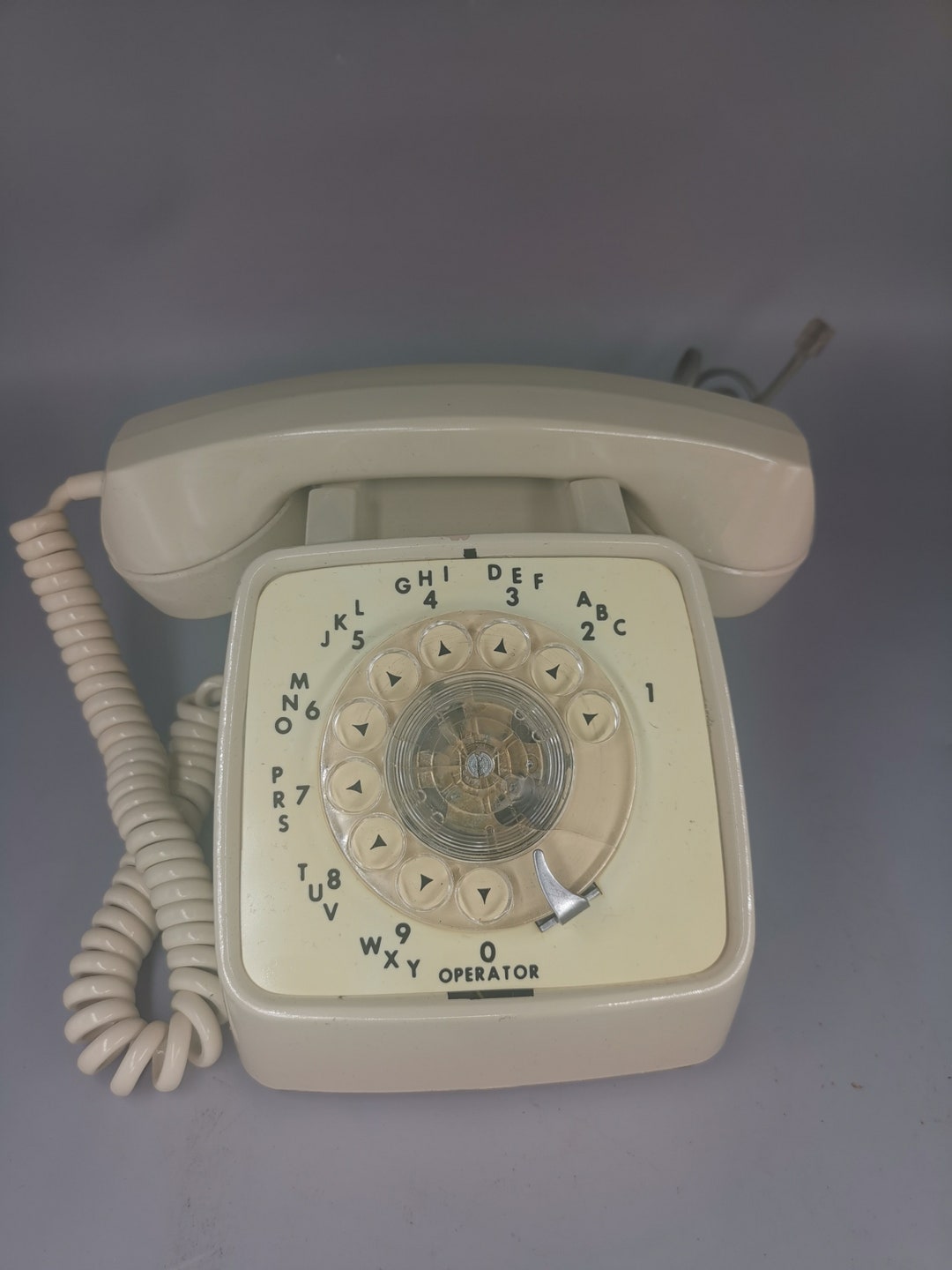 Vintage Beige GTE Automatic Electric Rotary Telephone With Red Switch ...