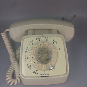 Vintage Beige GTE Automatic Electric Rotary Telephone With Red Switch ...