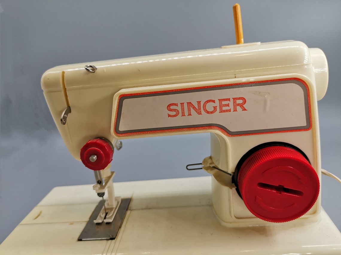 Vintage Singer Lockstitch Sewing Machine Toy Works Made in - Etsy