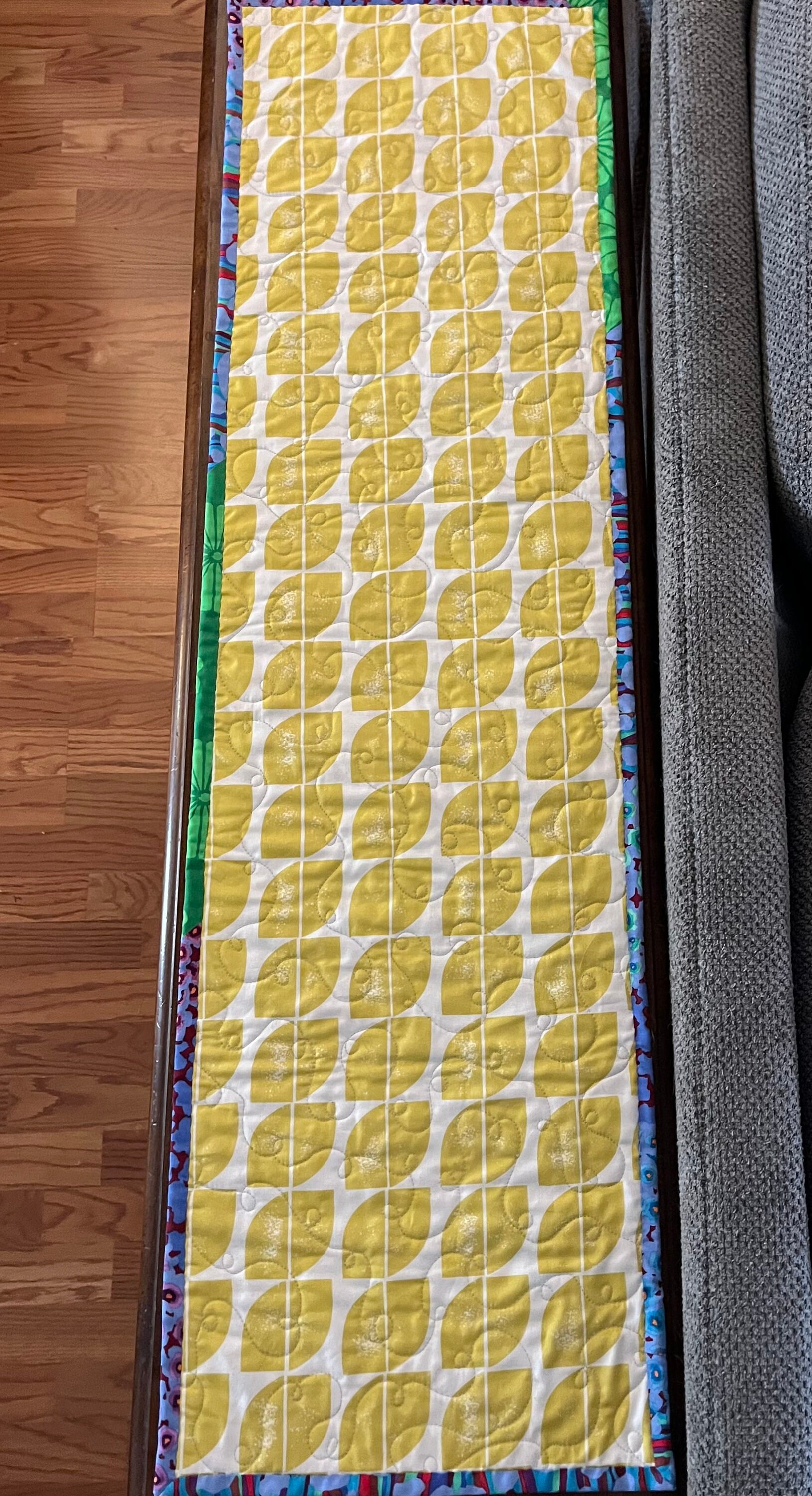Quilted Tulip Table Runner - Etsy