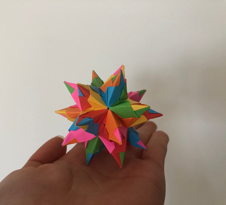Small Handmade Modular 3D Origami Spiked Icosahedron Origami Ball/ Gift ...