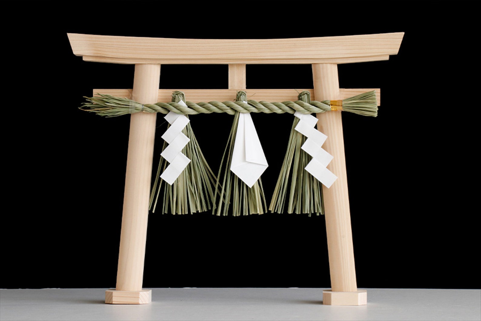 Japanese Wooden Shinto Torii Gate With Shimenawa - Etsy